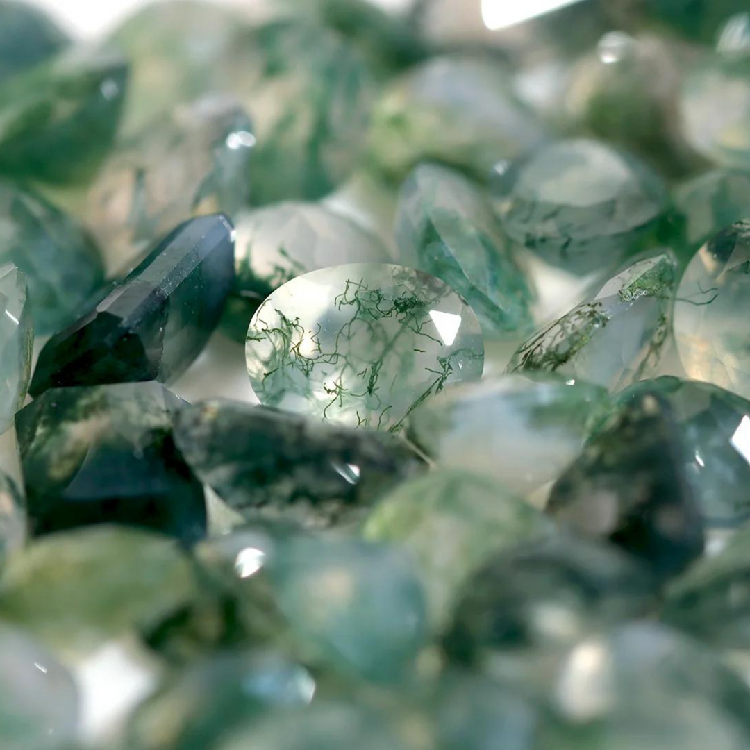 THE MESMERIZING MAGIC OF MOSS AGATE – Azura New York